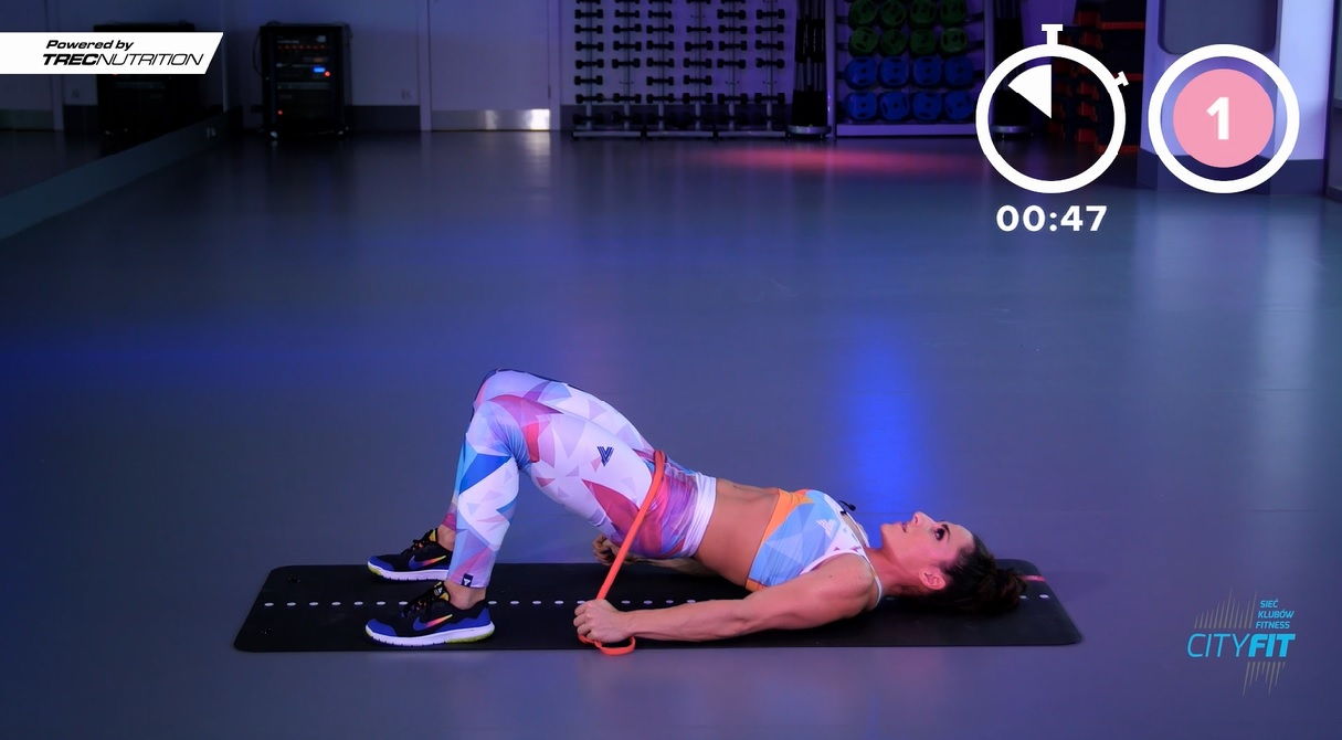 Ćwiczenia na pośladki: 5-min Trening na jędrne pośladki z gumą fitness