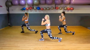 ĆWICZENIA ODCHUDZAJĄCE: Trening całego ciała 30 min turbo spalanie